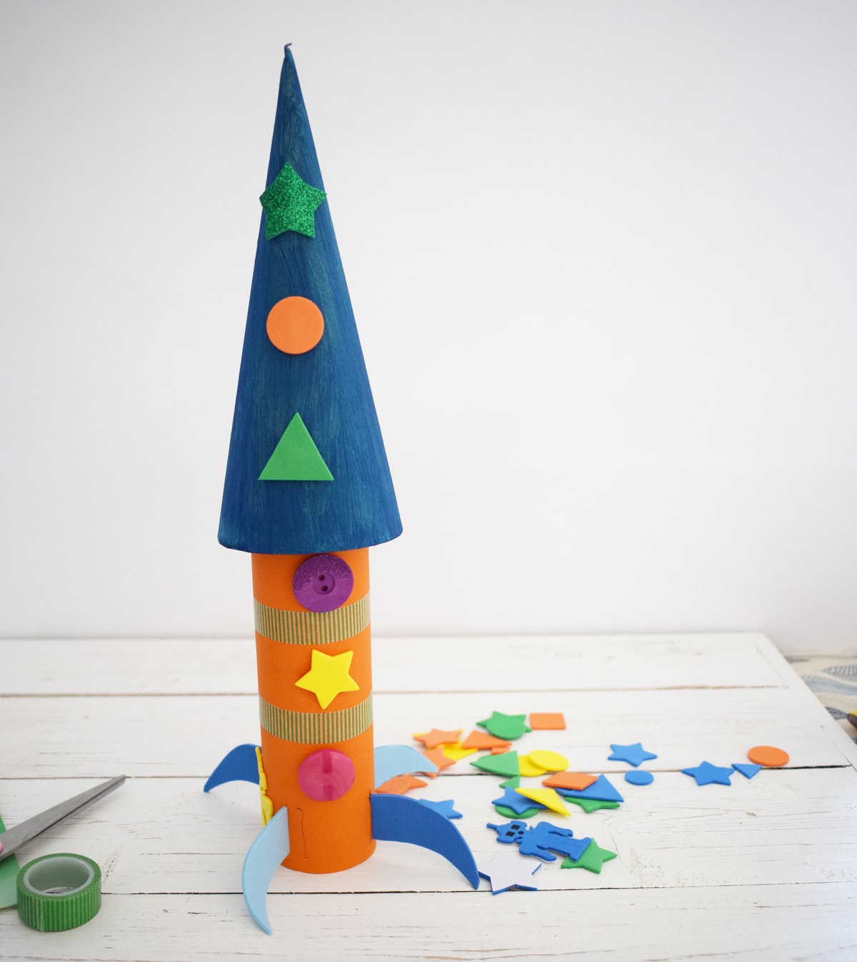 Craft Corner: How to make a colourful Space Rocket | Suburban Mum